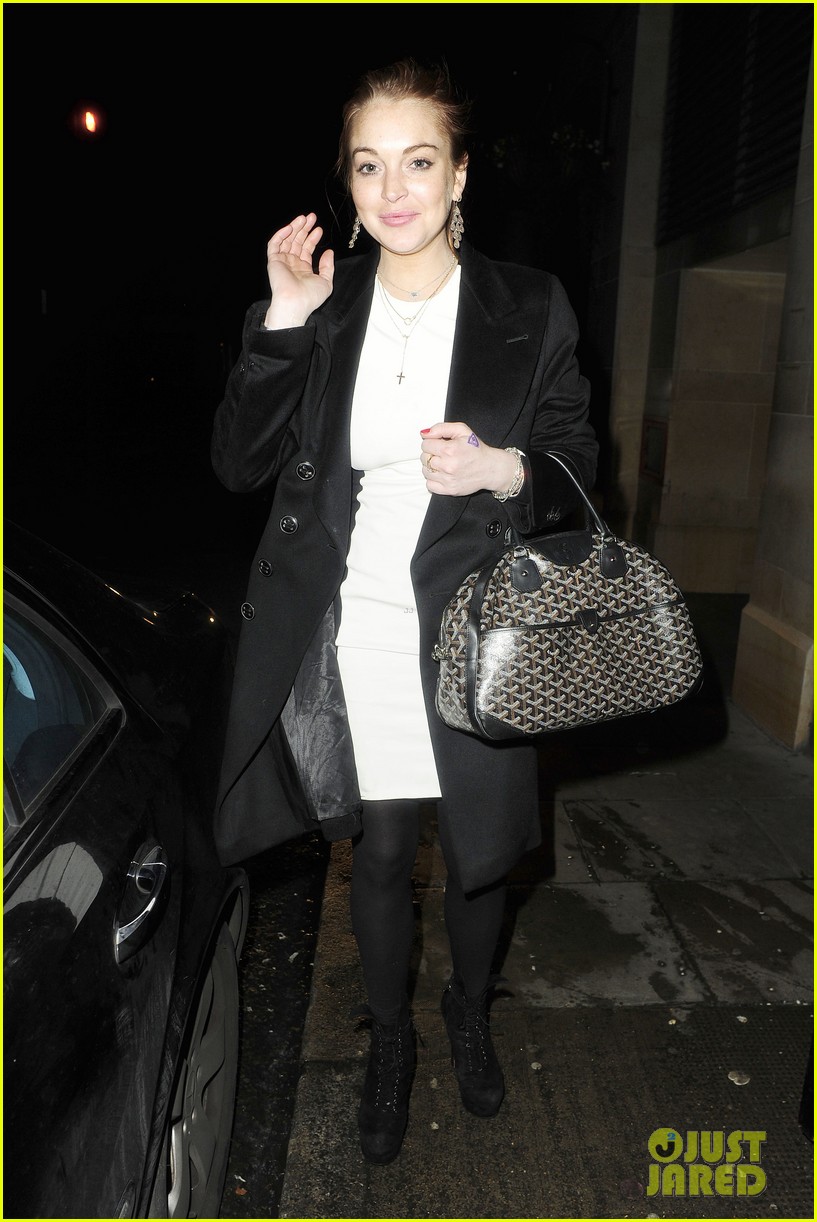 Lindsay Lohan's Lawyer: Nightclub Fight Charges 'Are Not Ready': Photo ...