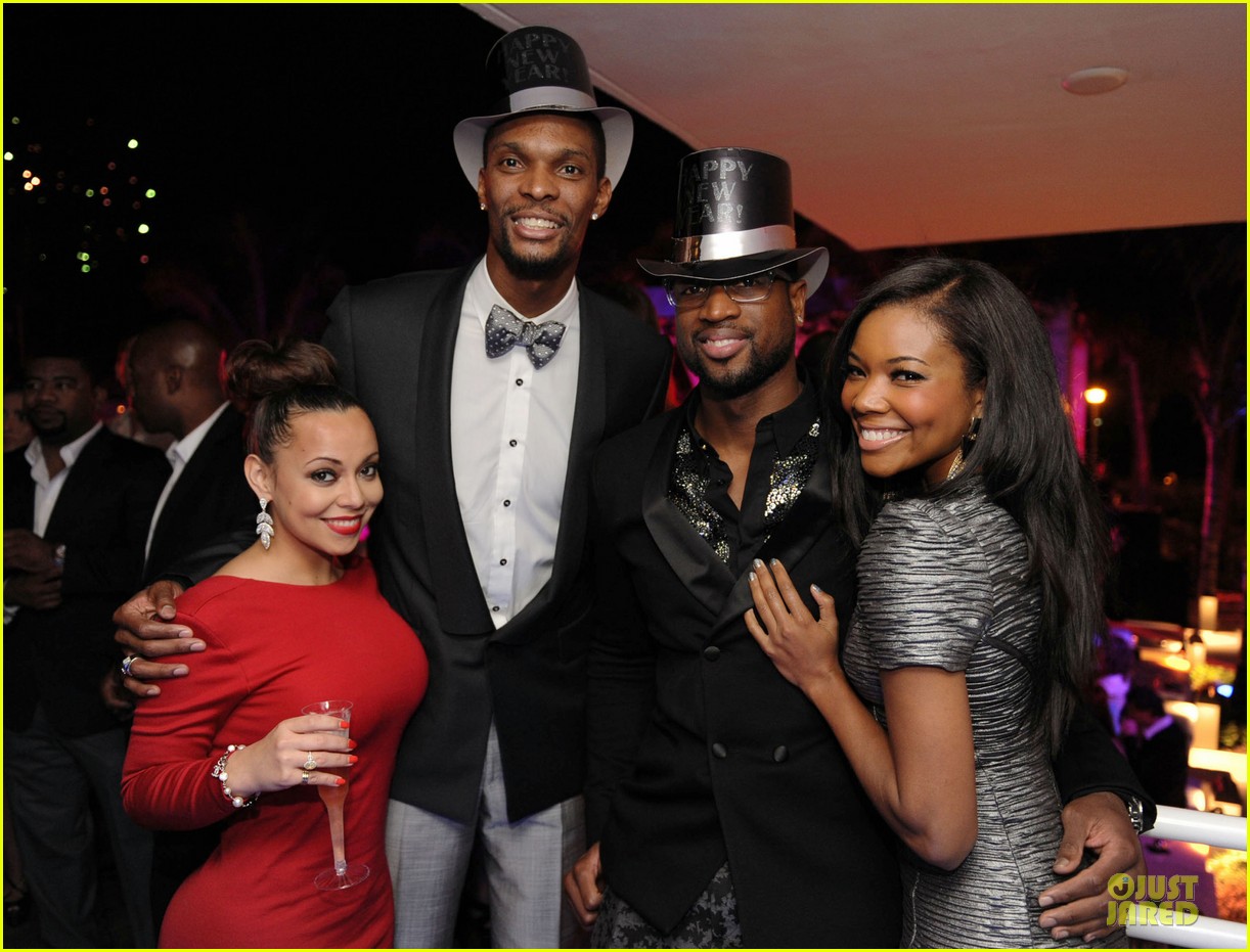Zoe Saldana & Gabrielle Union: New Year's Eve Countdown in Miami ...