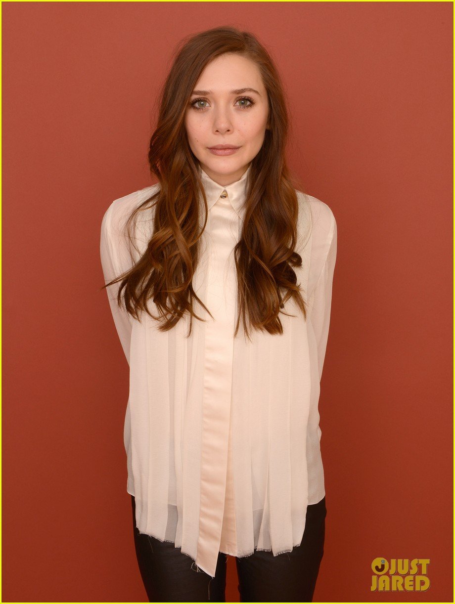 Elizabeth Olsen & Dakota Fanning: Sundance Portraits Session!: Photo ...
