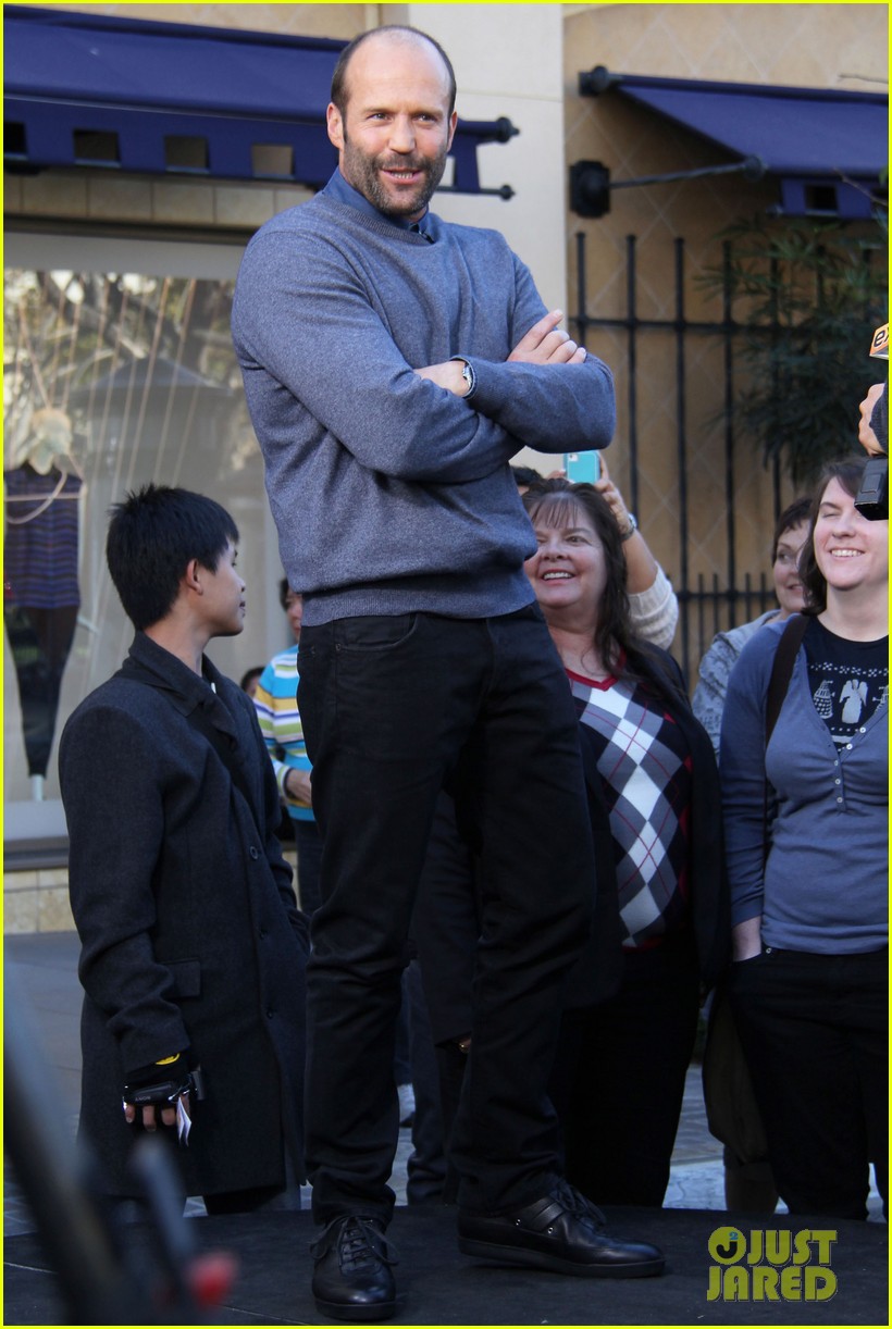 Rosie Huntington-Whiteley Works Out, Jason Statham Visits 'Extra ...