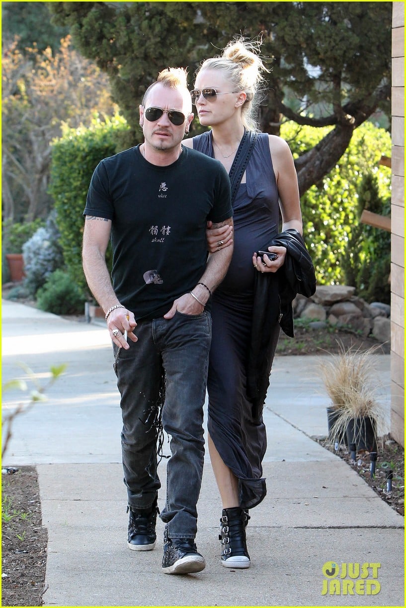 Malin Akerman: New 'Numbers Station' Trailer!: Photo 2815189 | Malin ...