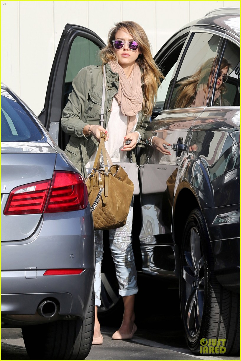 Jessica Alba: 'Jimmy Kimmel Live' Guest Next Week!: Photo 2805701 ...