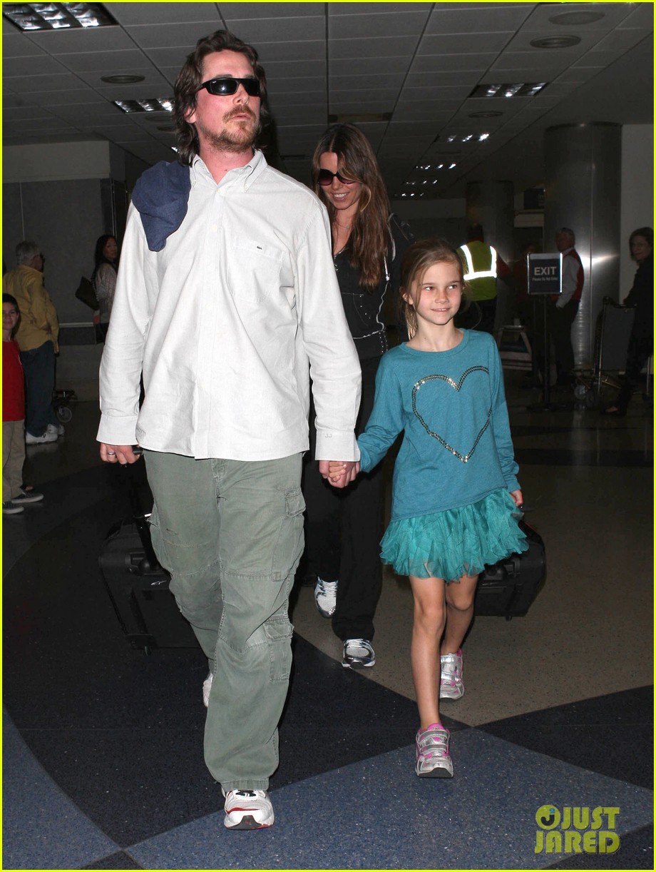 Christian Bale: Post-Birthday Family Flight!: Photo 2802524 | Celebrity ...