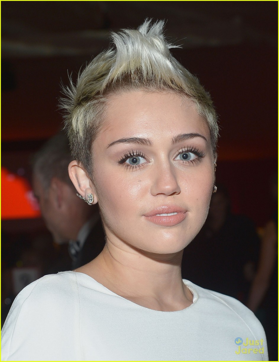 Miley Cyrus - Elton John Oscars Party 2013: Photo 2819599 | Miley Cyrus ...