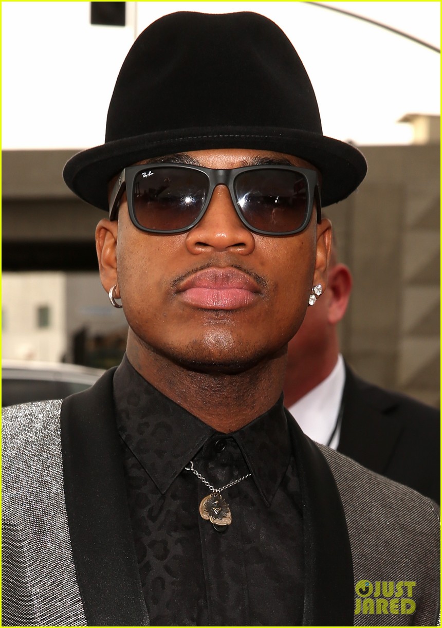 Drake: Grammys Winner for Best Rap Album!: Photo 2809542 | Drake, Ne-Yo ...