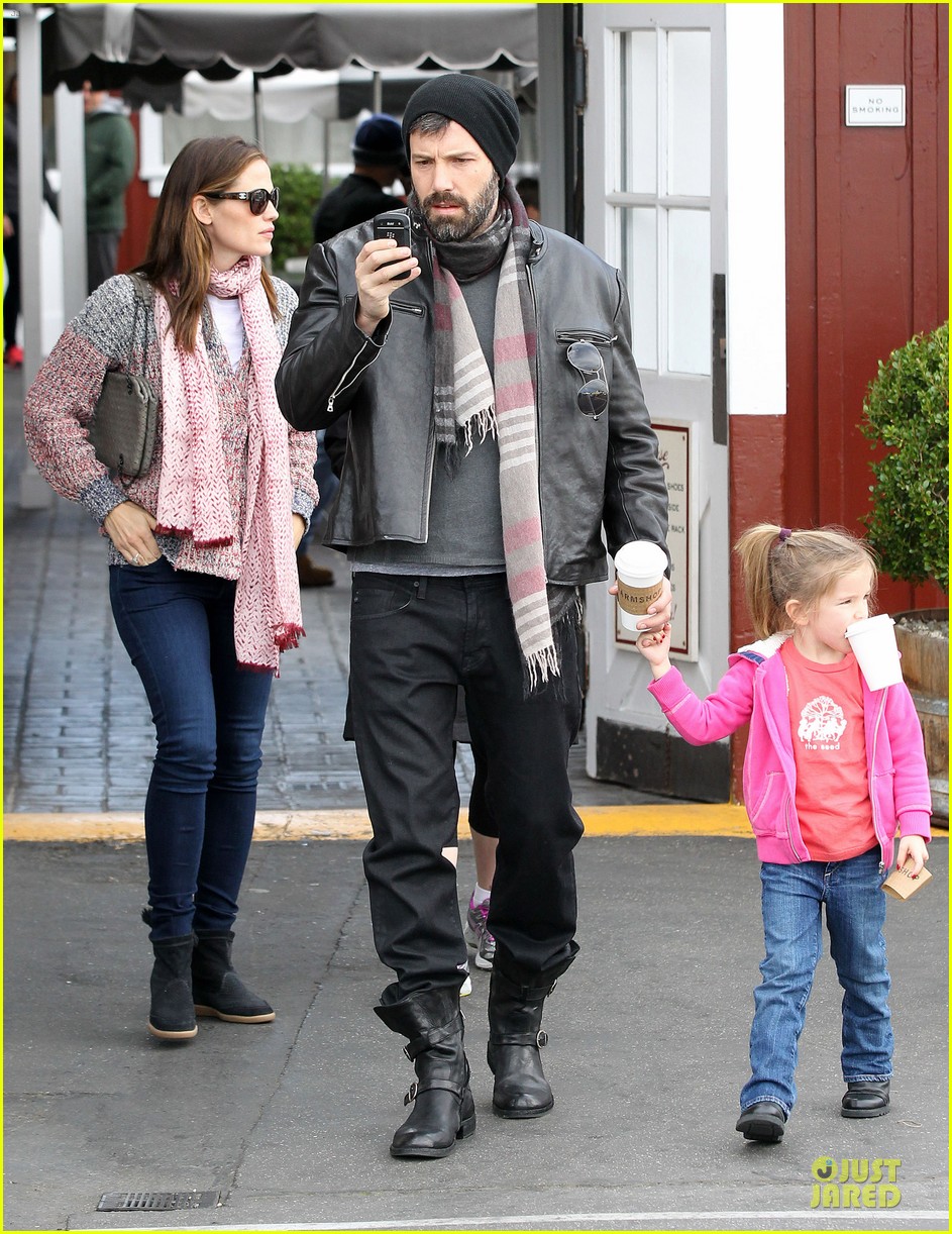 Jennifer Garner: Scarves Shopping with Sister Susannah!: Photo 2807495 ...