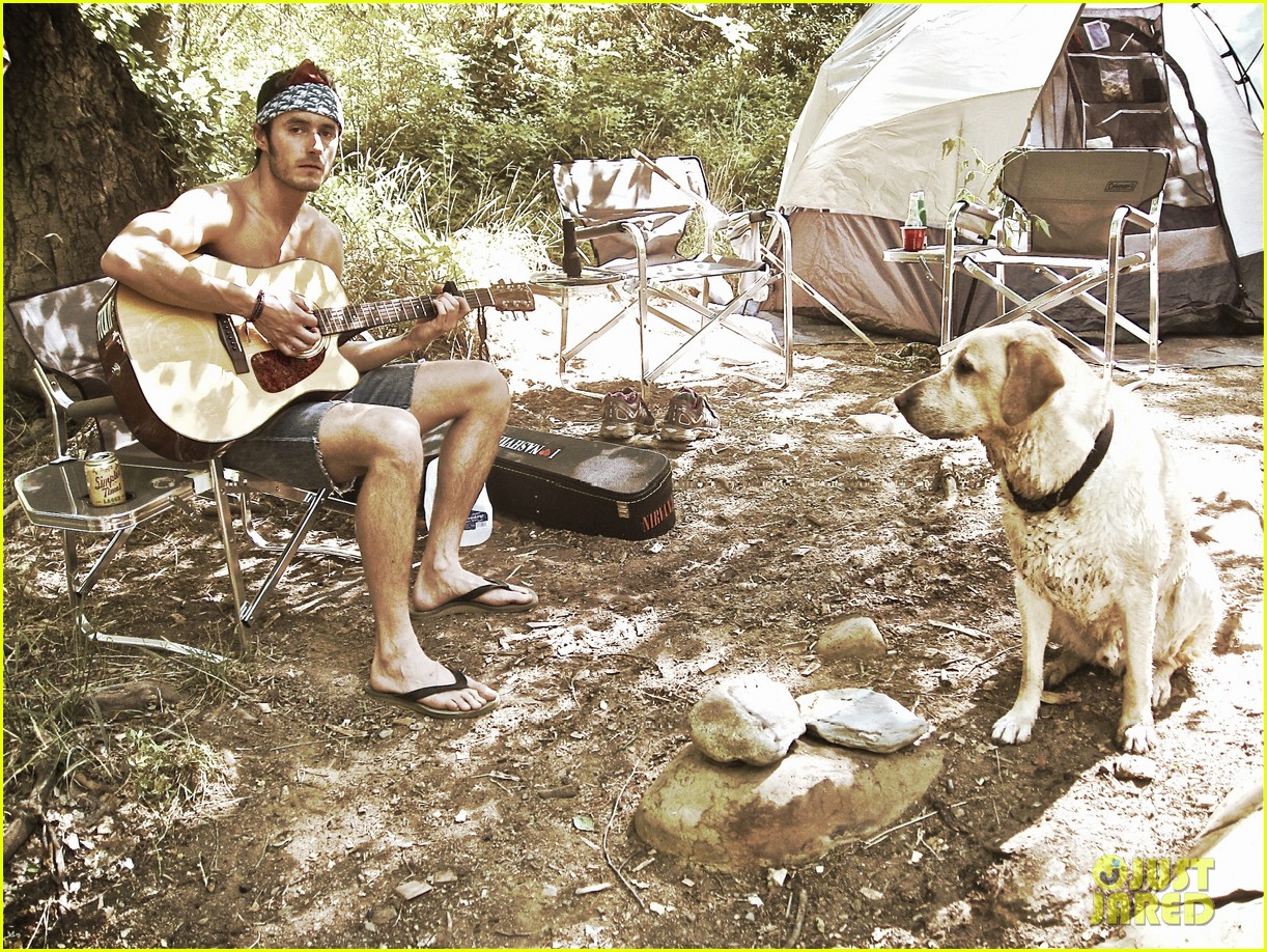 JJ Artist to Watch: Meet Blue Hamilton!: Photo 2818260 | Blue Hamilton ...