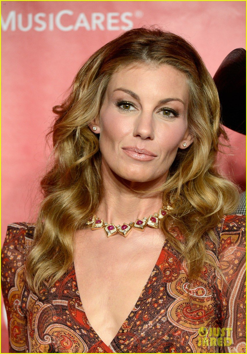 Faith Hill & Tim McGraw: Grammy's MusiCares Event 2013: Photo 2807766 ...