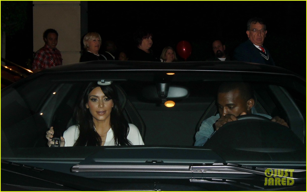 Kim Kardashian & Kanye West: Valentine's Dinner Date!: Photo 2812927 ...