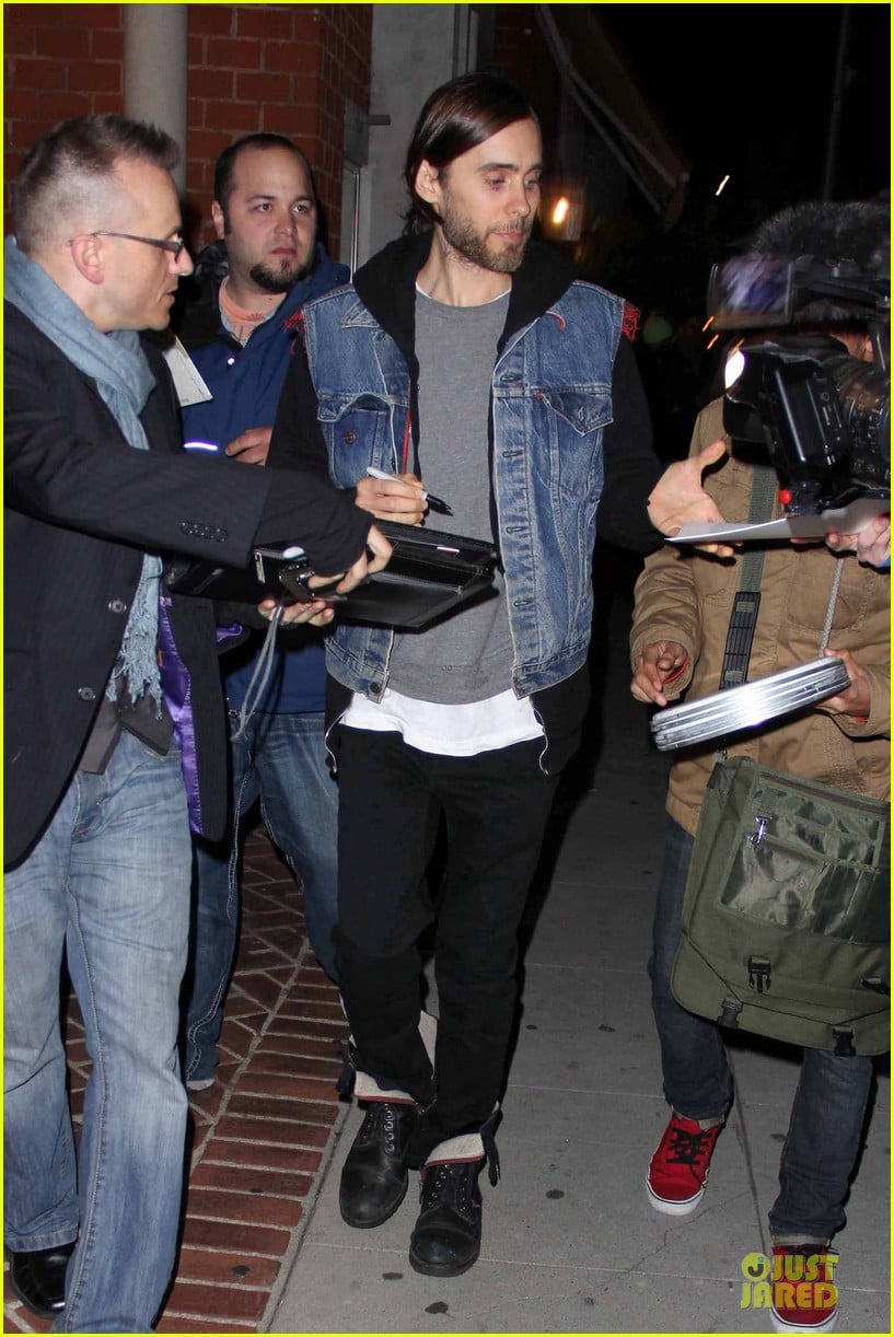 Jared Leto: Back Tatttoo Reveal with 1 Million Twitter Followers ...