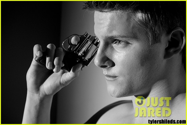 Alexander Ludwig: Shirtless for 'Final Girl' - First Look!: Photo ...