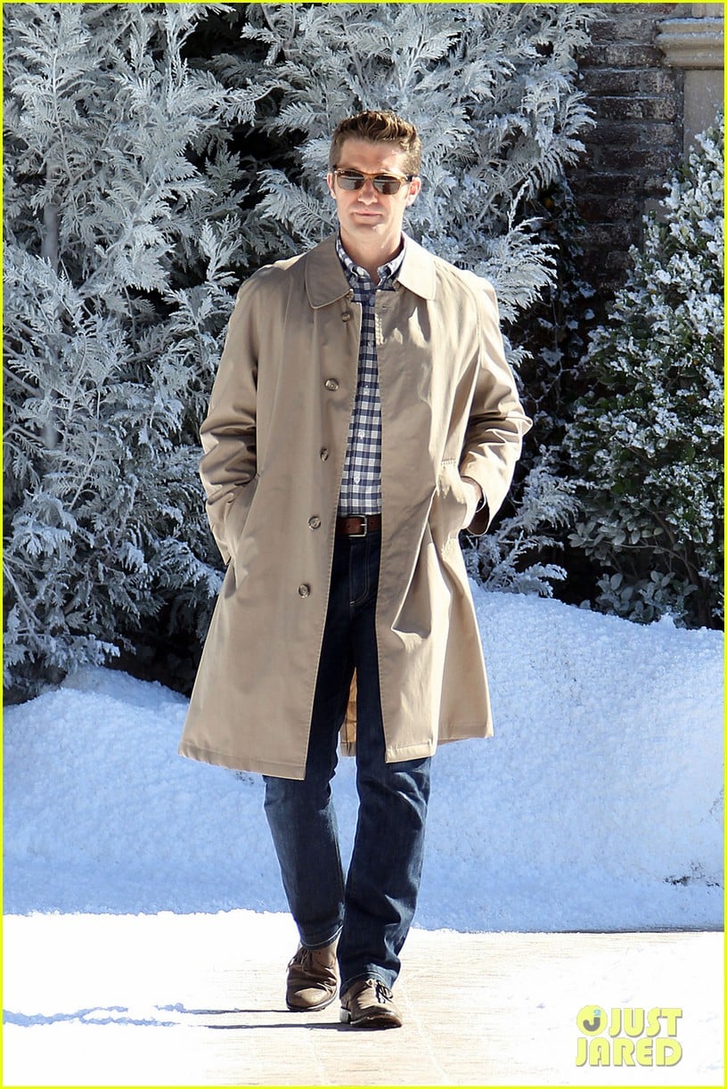 Matthew Morrison: Winter Wonderland on 'Glee' Set!: Photo 2802596 ...