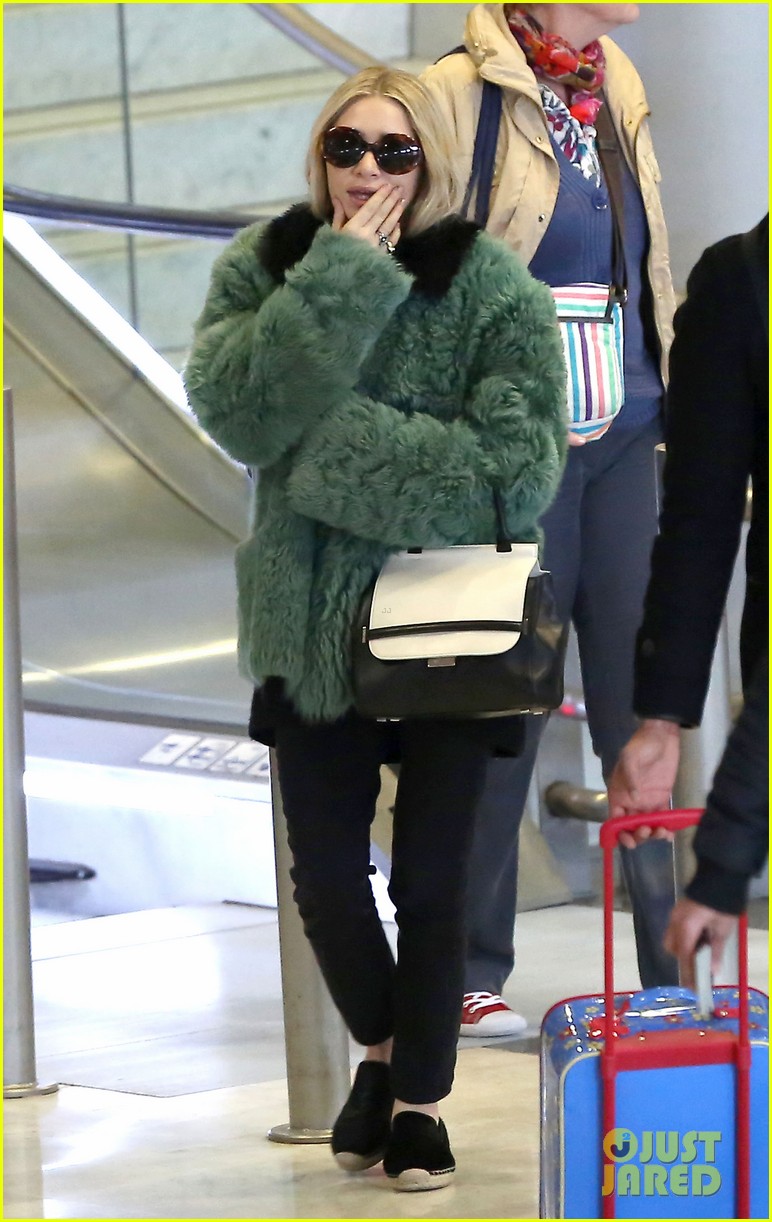 Ashley Olsen: H&M Paris Fashion Show: Photo 2822327 | Ashley Olsen ...