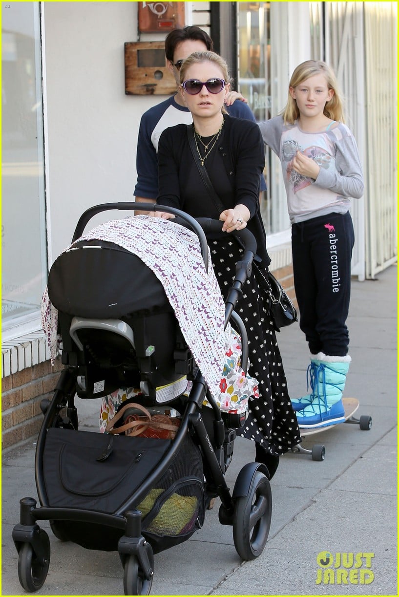 Anna Paquin: Shopping with One of Her Twins!: Photo 2806000 | Anna ...