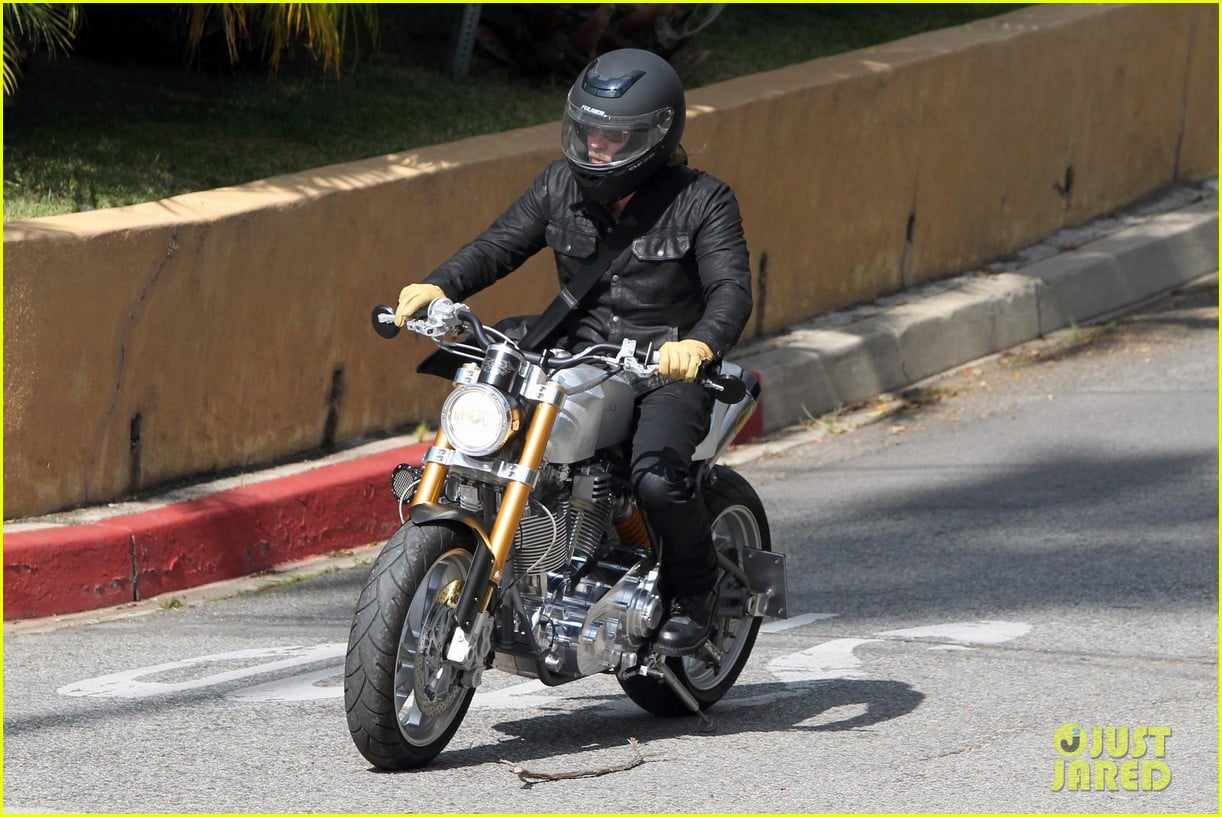 Brad Pitt Rides His Motorcycle, Shiloh & Zahara Get FroYo!: Photo ...