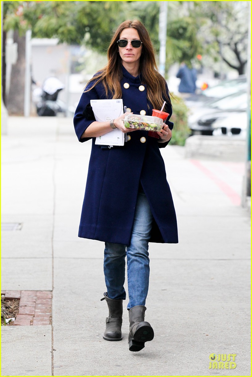 Julia Roberts: Healthy Salad Diet!: Photo 2805660 | Julia Roberts ...