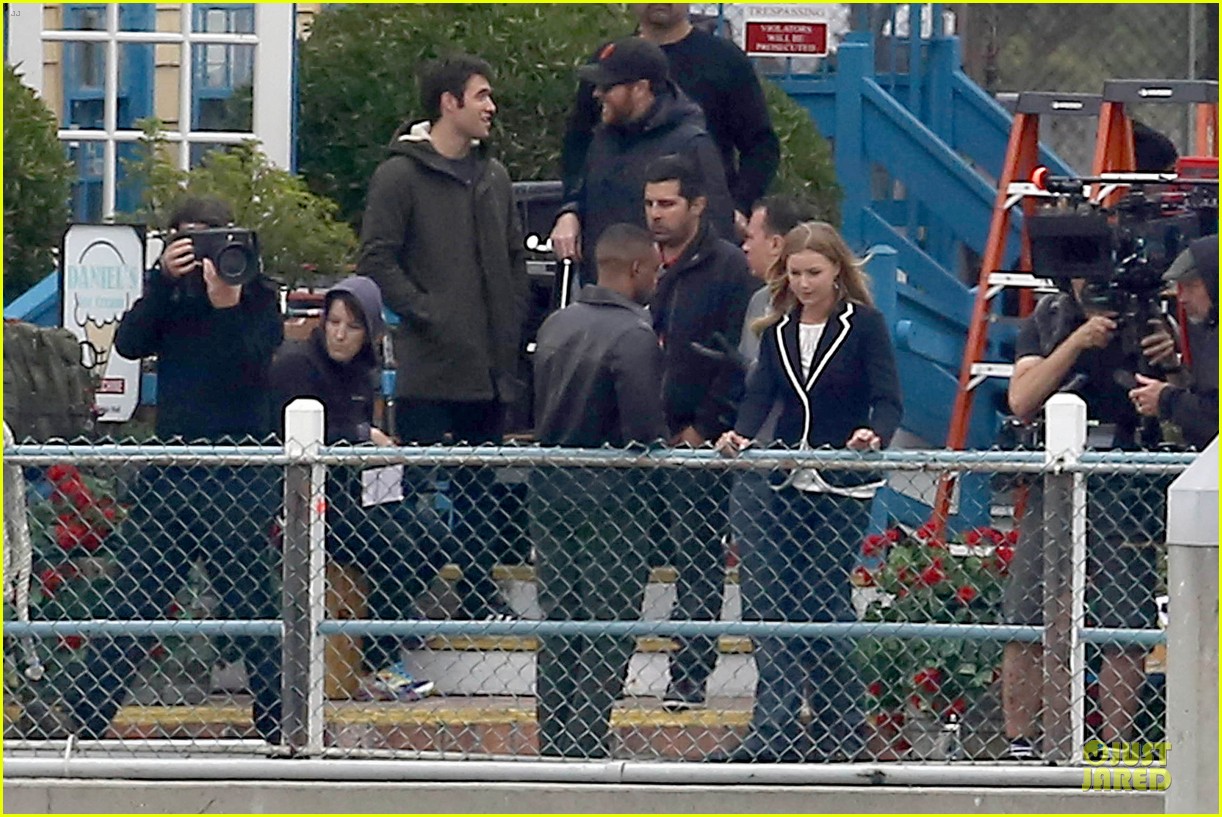 Emily VanCamp & Josh Bowman: Joseph Martin Salon Couple!: Photo 2809699 ...