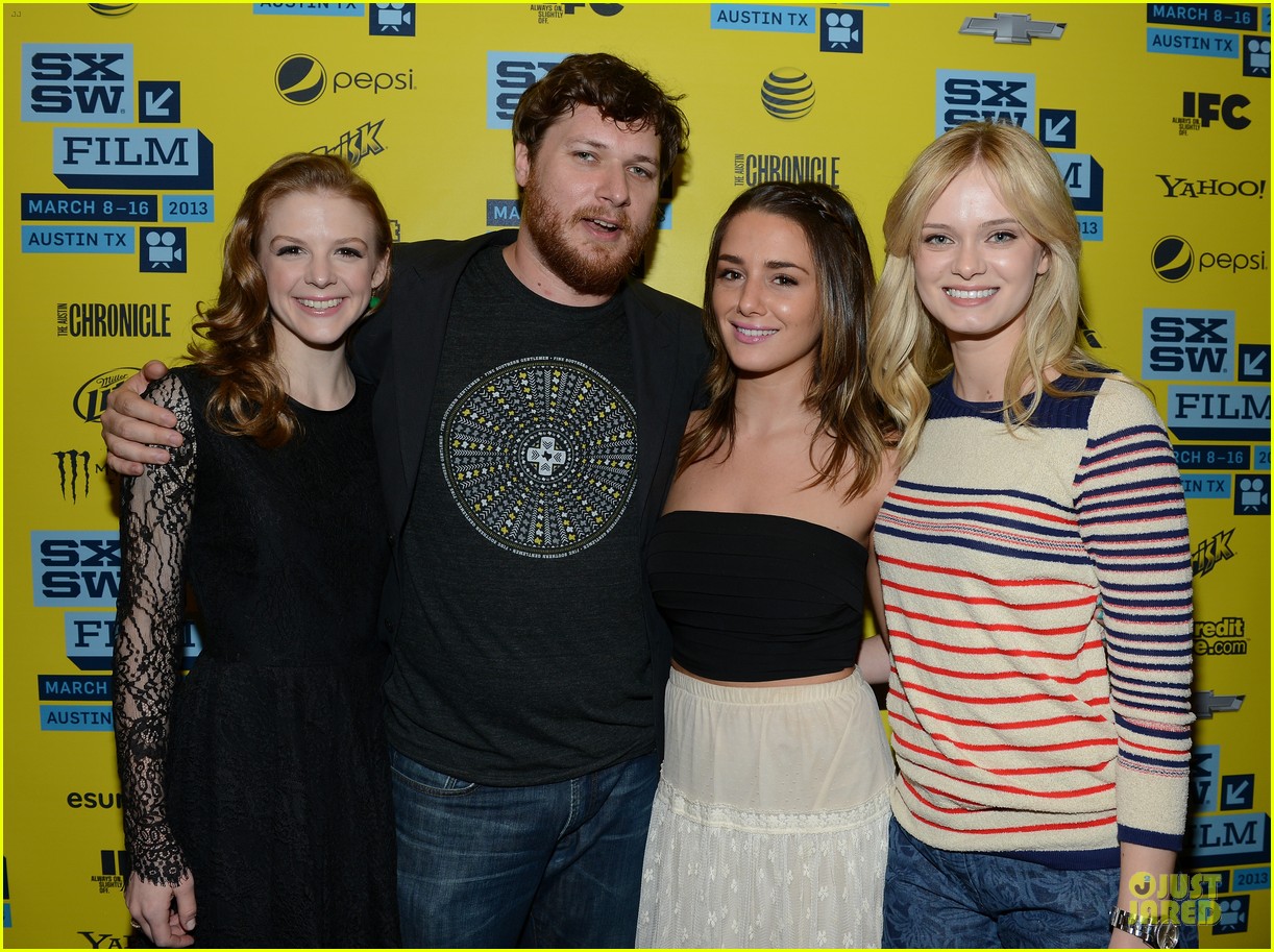 Ashley Bell & Sara Paxton: 'The Bounceback' Photo Op at SXSW!: Photo ...