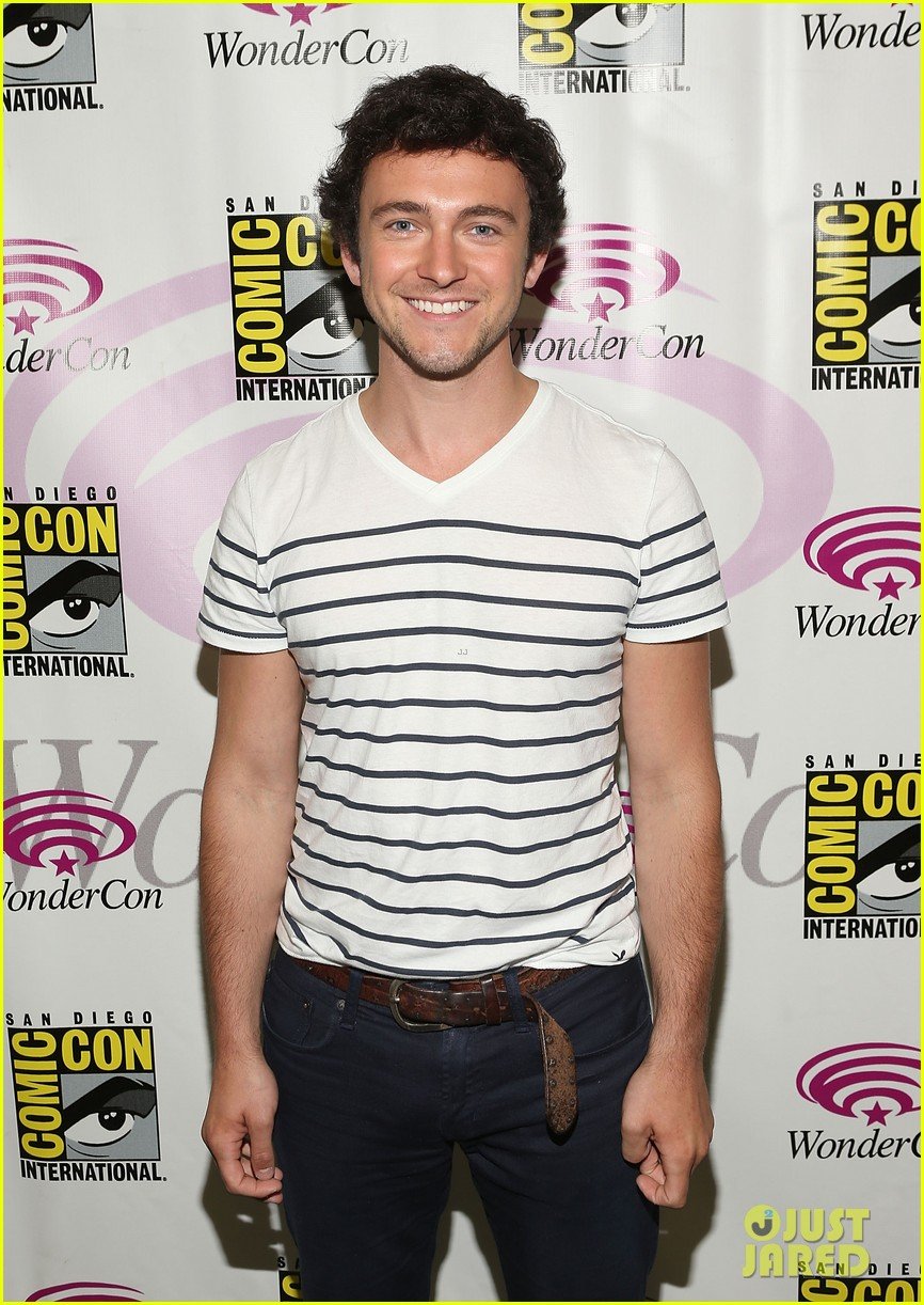 Travis Fimmel: From Calvin Klein Model to 'Vikings' Star!: Photo ...