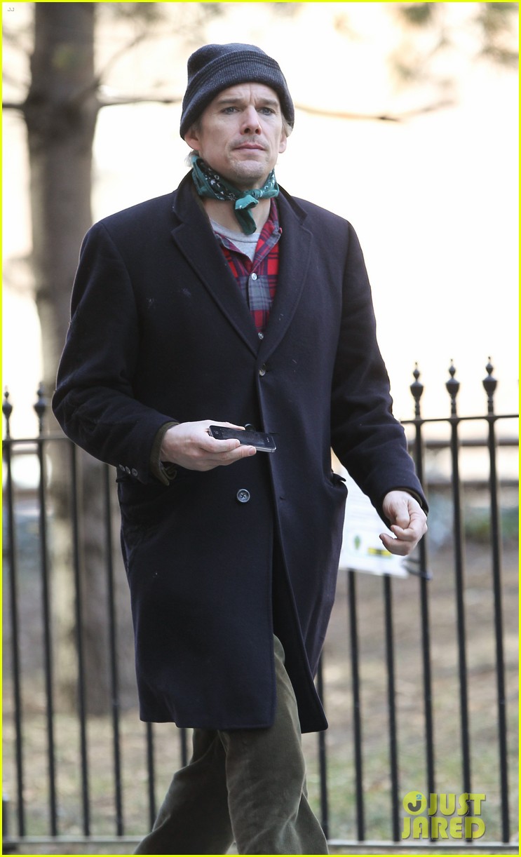 Ethan Hawke Covers 'Gotham' Spring Fashion Issue: Photo 2826277 | Ethan ...