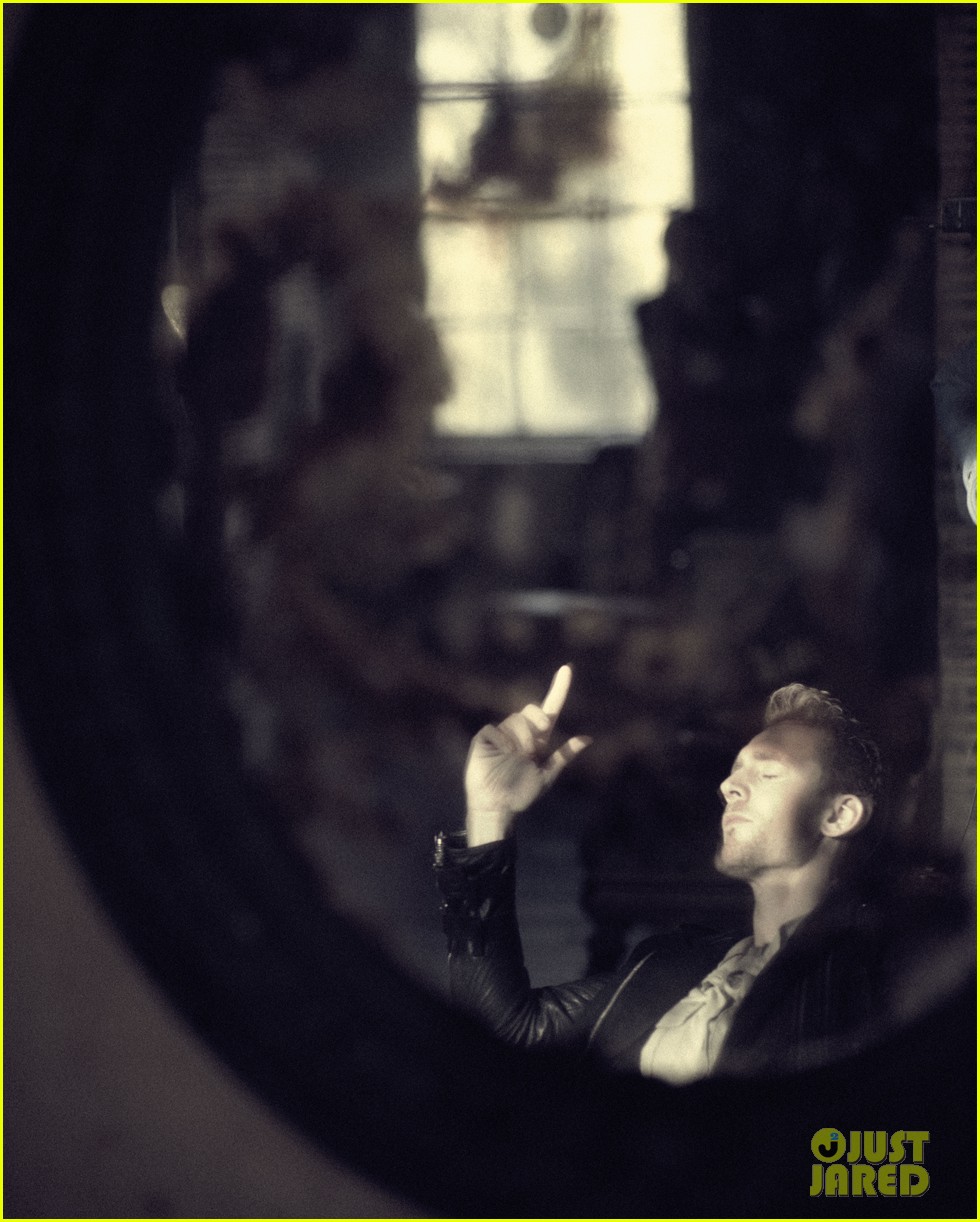 Tom Hiddleston: 'Flaunt' Magazine Feature!: Photo 2839634 | Magazine ...