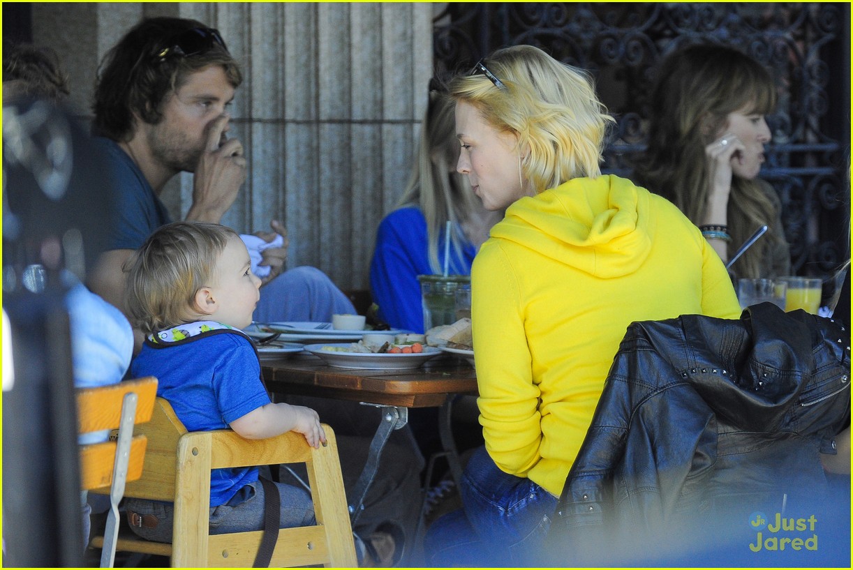 January Jones & Xander: Le Pain Quotidien Lunch!: Photo 2825179 ...
