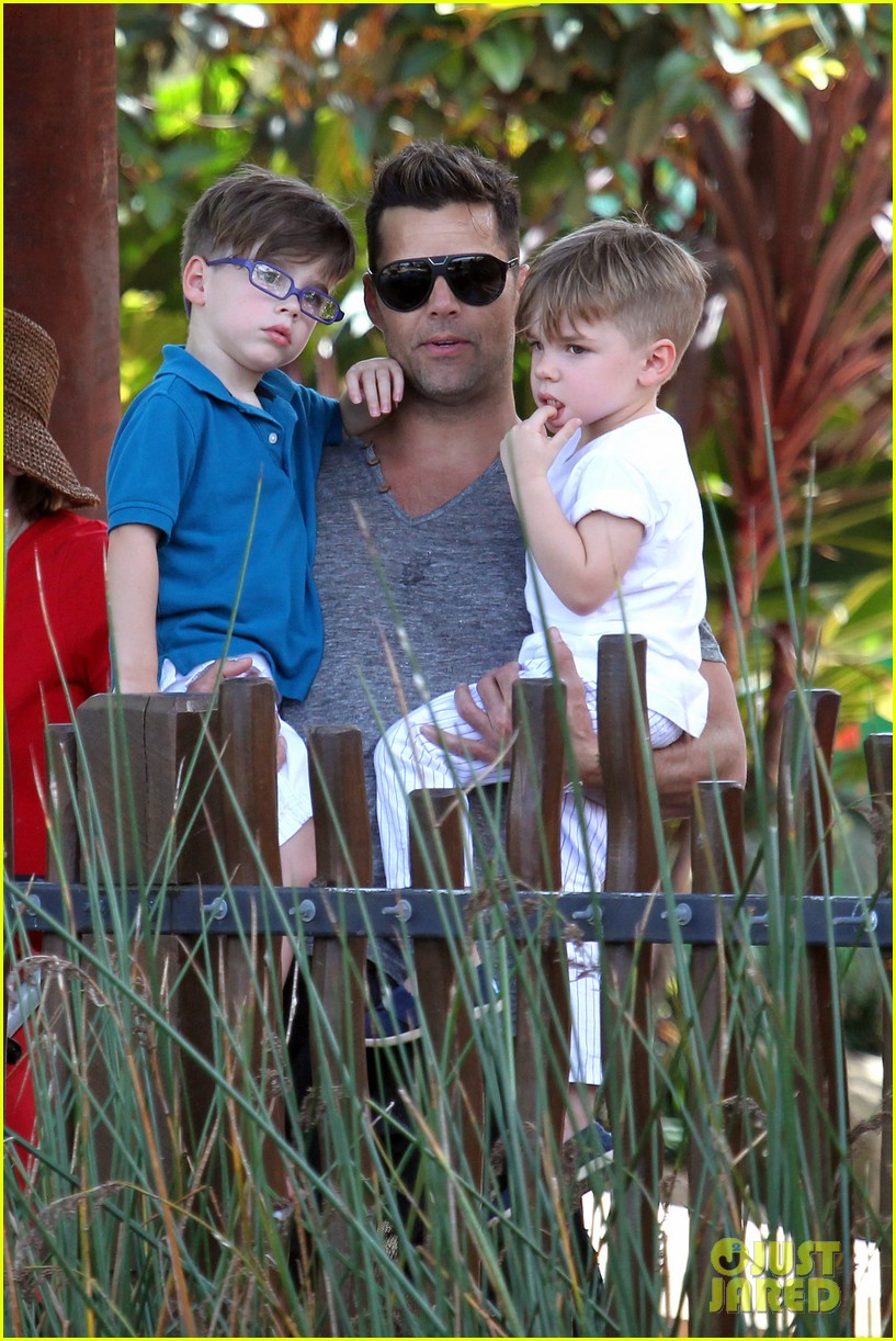 Ricky Martin: Taronga Zoo with Matteo & Valentino!: Photo 2826321 ...