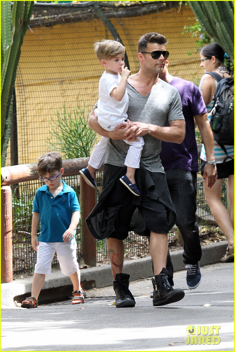Ricky Martin: Taronga Zoo with Matteo & Valentino!: Photo 2826332 ...