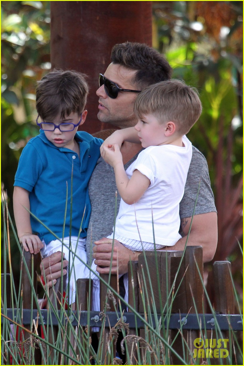 Ricky Martin: Taronga Zoo with Matteo & Valentino!: Photo 2826338 ...