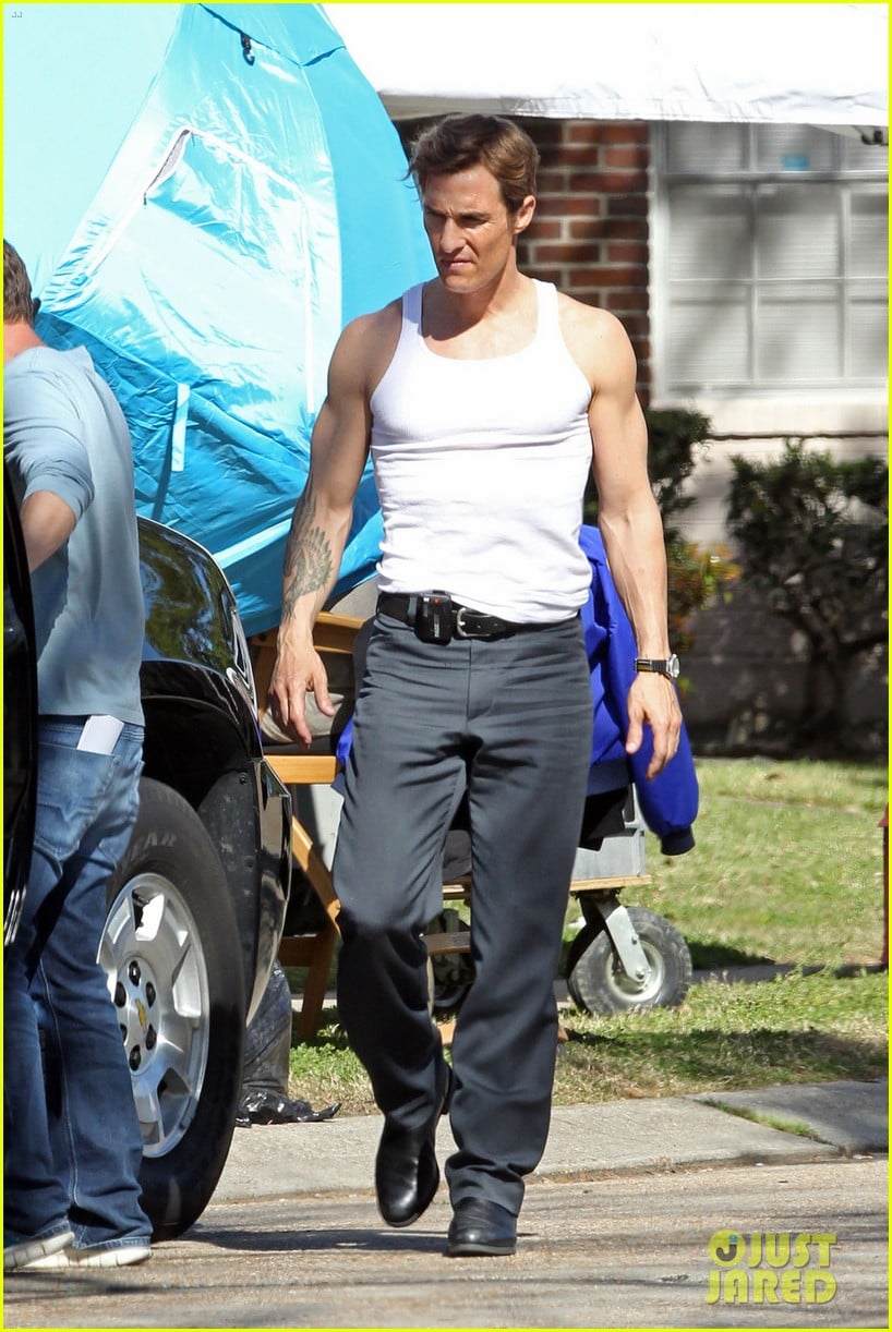 Matthew McConaughey: 'True Detectives' Gun Show!: Photo 2830376 ...