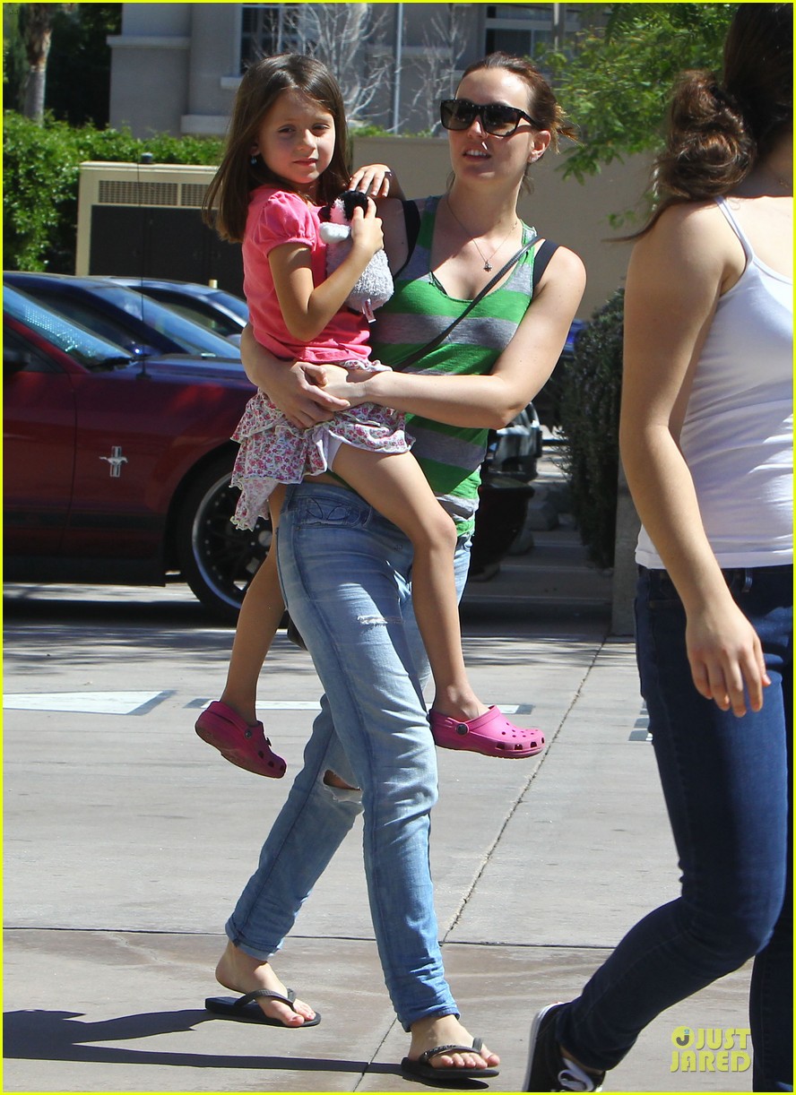 Leighton Meester & Adam Brody: Separate Lunch Outings!: Photo 2830589 ...