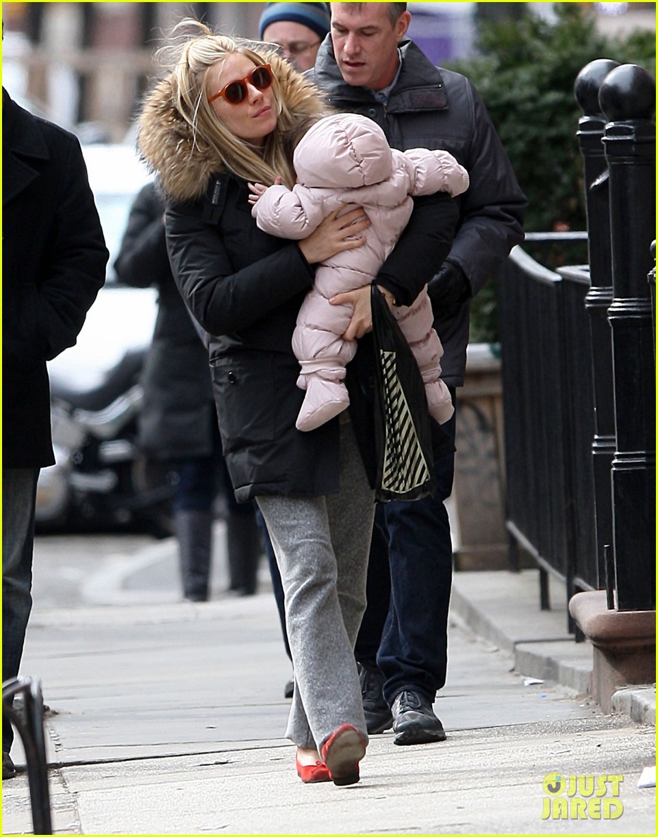 Sienna Miller & Tom Sturridge: Family Day with Marlowe!: Photo 2832463 ...