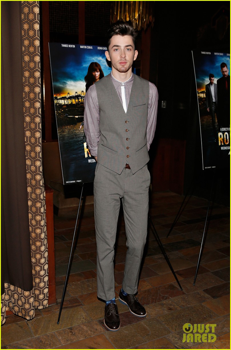 Thandie Newton: 'Rogue' Premiere & 'Fallon' Appearance!: Photo 2835429 ...