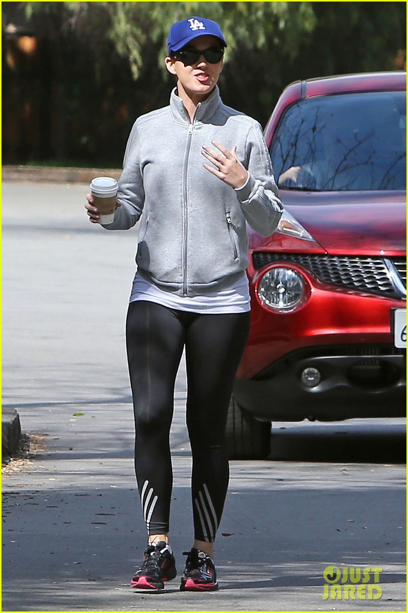 Katy Perry: Sunny Morning Workout!: Photo 2826585 | Katy Perry Photos ...