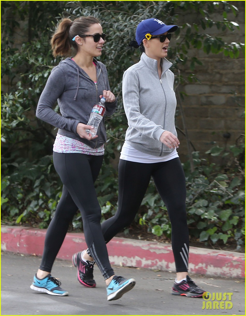 Katy Perry: Sunny Morning Workout!: Photo 2826592 | Katy Perry Photos ...