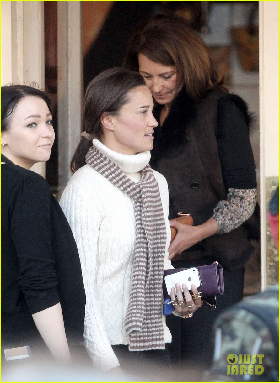 Pippa Middleton: Compoir Lunch with Mom Carole!: Photo 2827314 | Carole ...