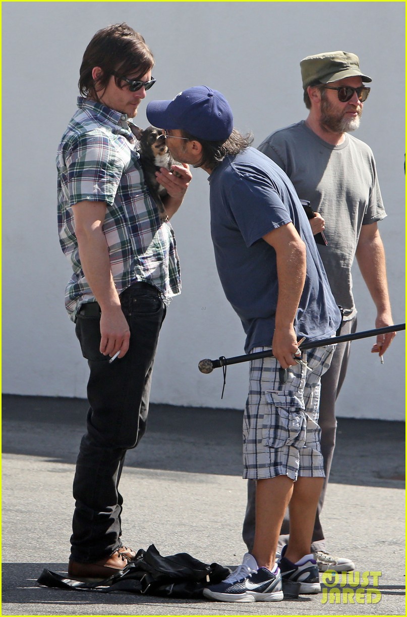 Norman Reedus: Win Signed 'Walking Dead' PS3 Game!: Photo 2835842 ...