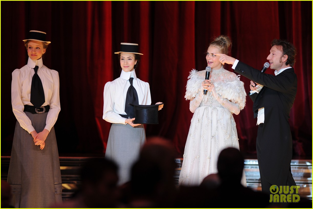 Rita Ora & Cara Delevingne: Princess Grace Foundation Event: Photo ...