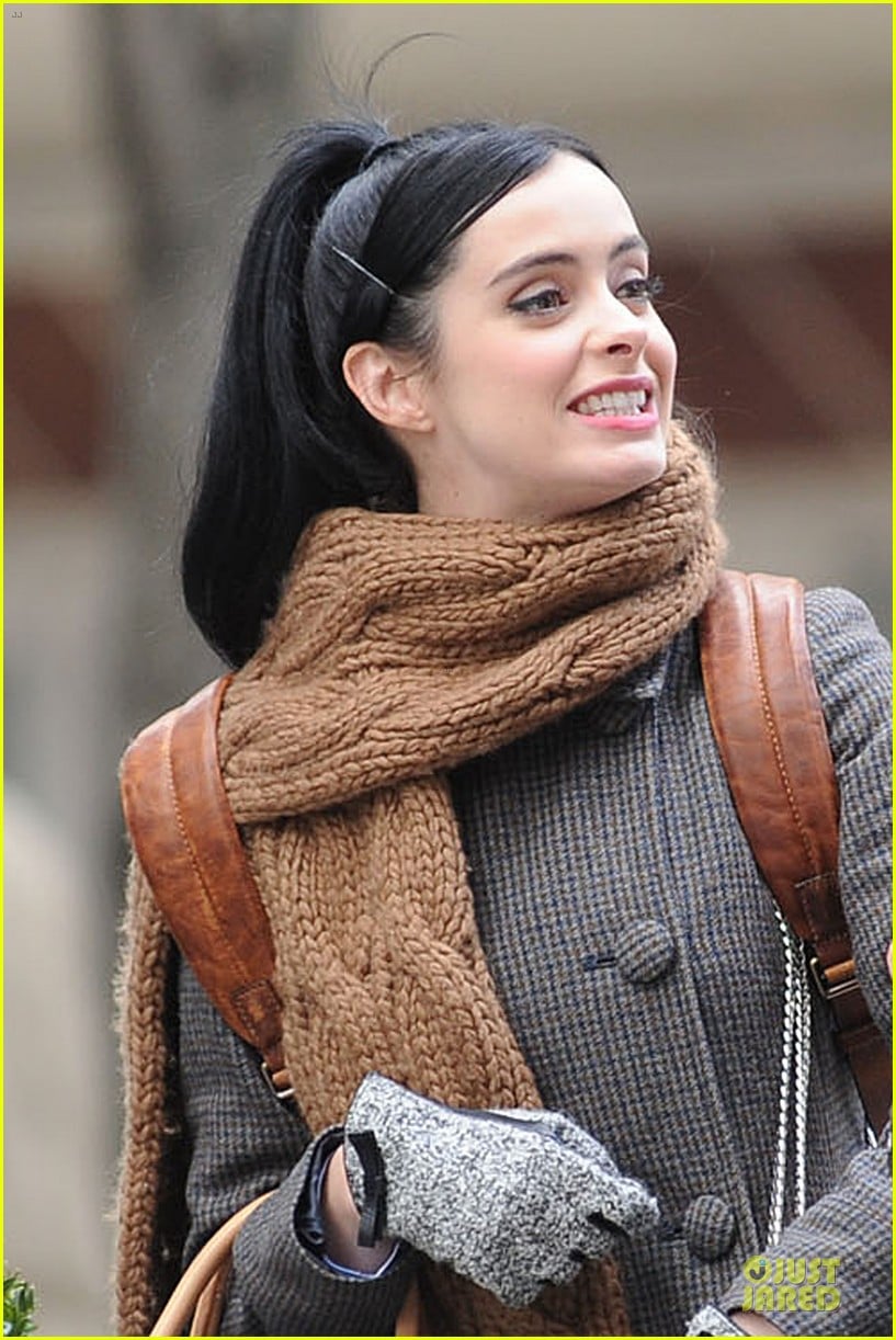 Krysten Ritter: Scary Movie Night!: Photo 2838493 | Krysten Ritter ...