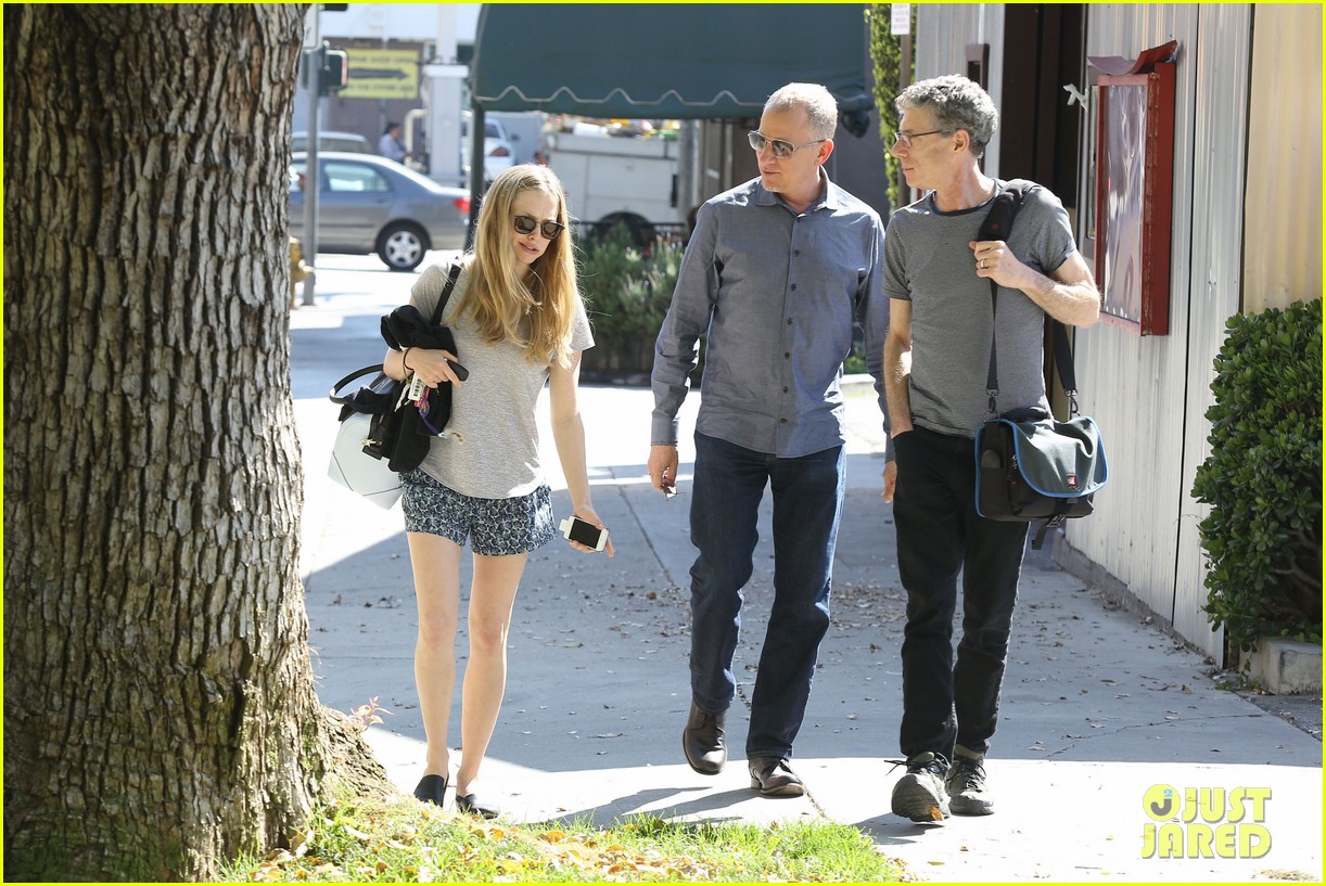 Amanda Seyfried: Milk Carton Kids 'Honey, Honey' Video Star!: Photo ...