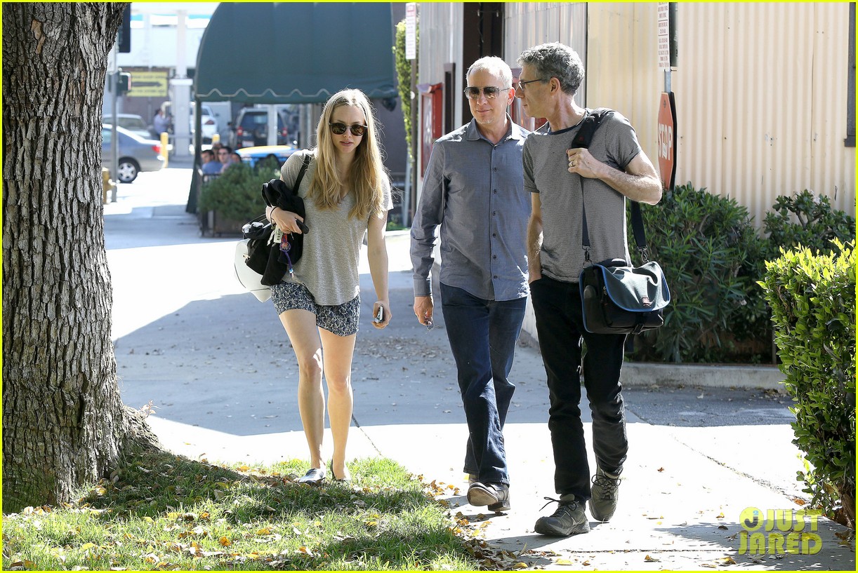 Amanda Seyfried: Milk Carton Kids 'Honey, Honey' Video Star!: Photo ...