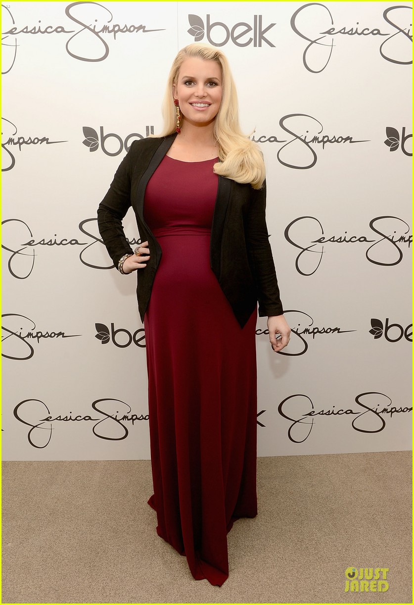 Jessica & Ashlee Simpson: Belk Southpark Visit with Maxwell!: Photo ...