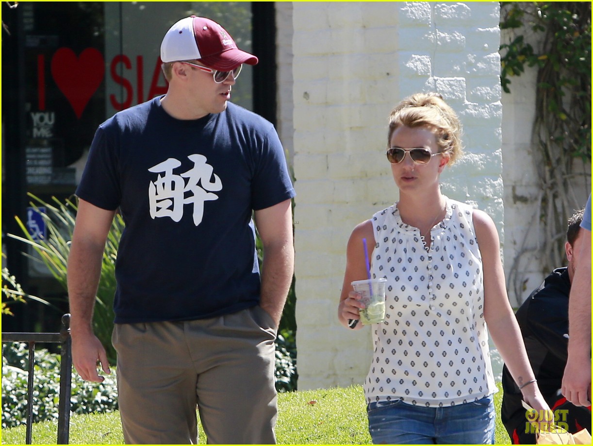 Britney Spears & David Lucado: Golfing Range Date!: Photo 2831372 ...