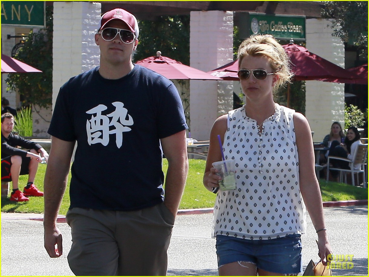 Britney Spears & David Lucado: Golfing Range Date!: Photo 2831380 ...