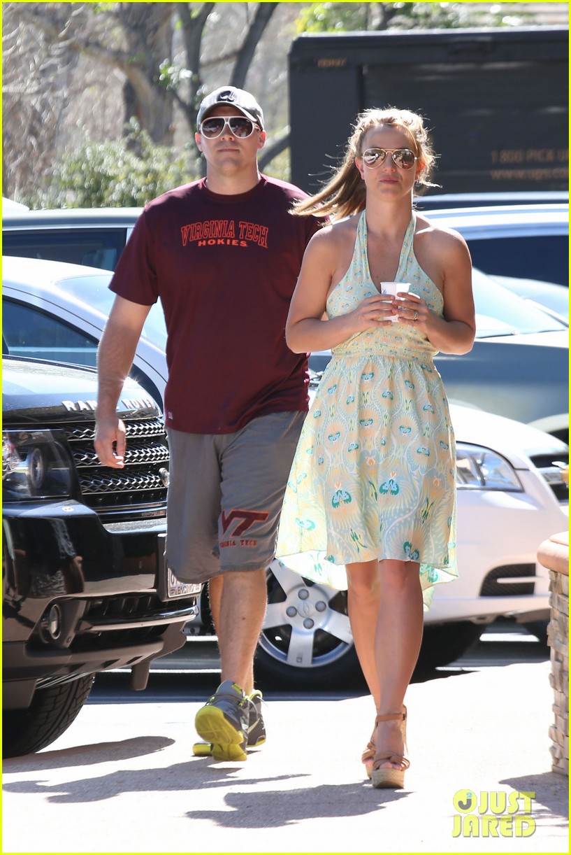 Britney Spears & David Lucado: Forever Bella Tanning Stop!: Photo ...