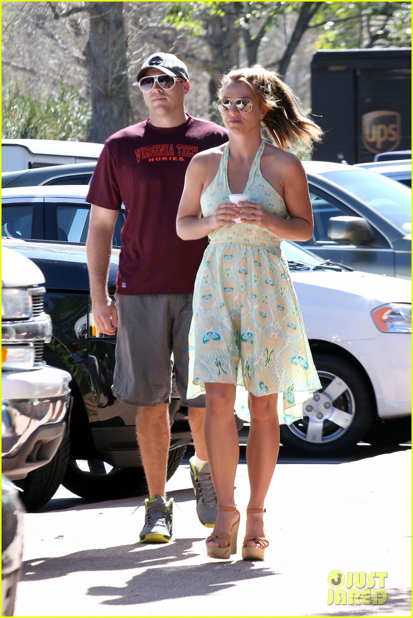 Britney Spears & David Lucado: Forever Bella Tanning Stop!: Photo ...