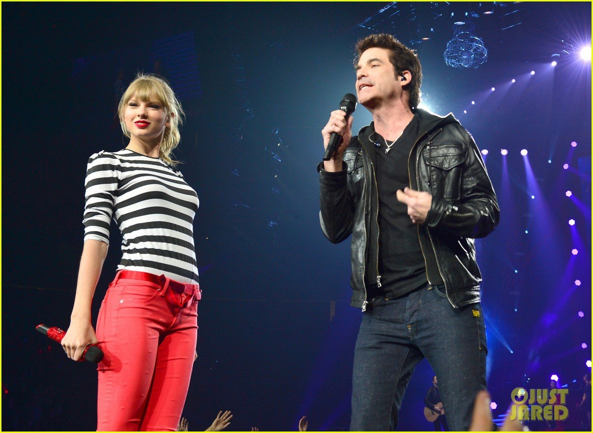 Taylor Swift: 'Drive By' with Train at Newark Concert! (Video): Photo ...
