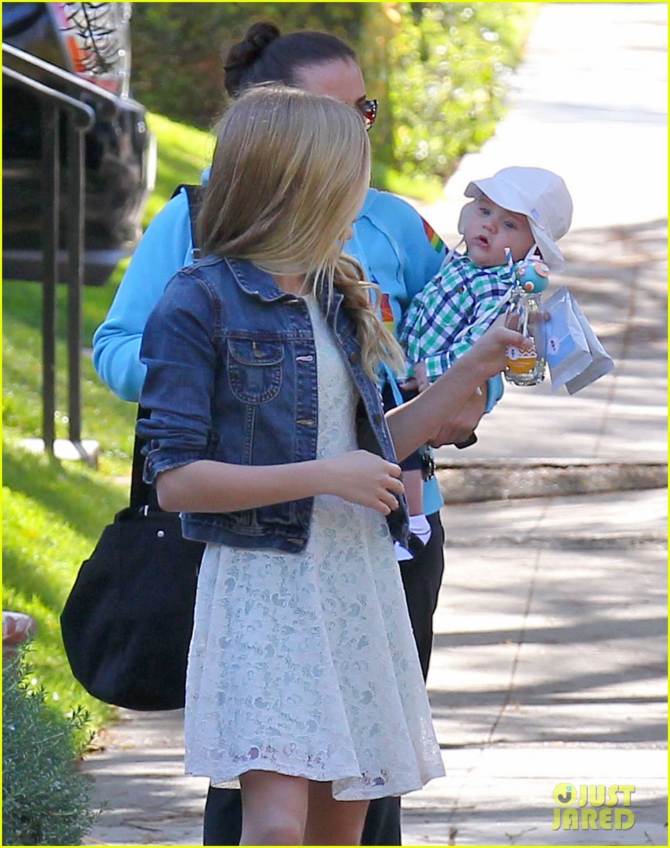 Reese Witherspoon: Full Family Outing!: Photo 2828112 | Celebrity ...
