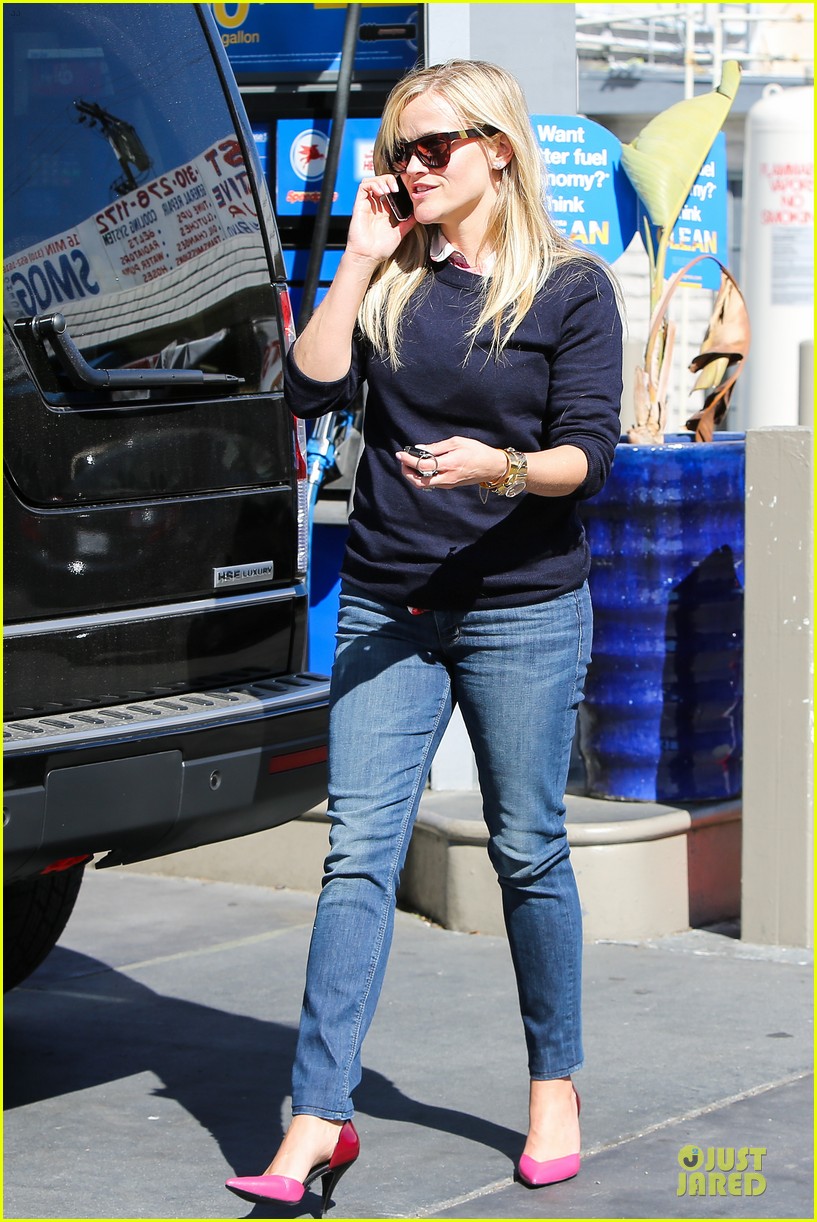 Reese Witherspoon: Aviator Nation Gym Stop!: Photo 2830748 | Reese ...