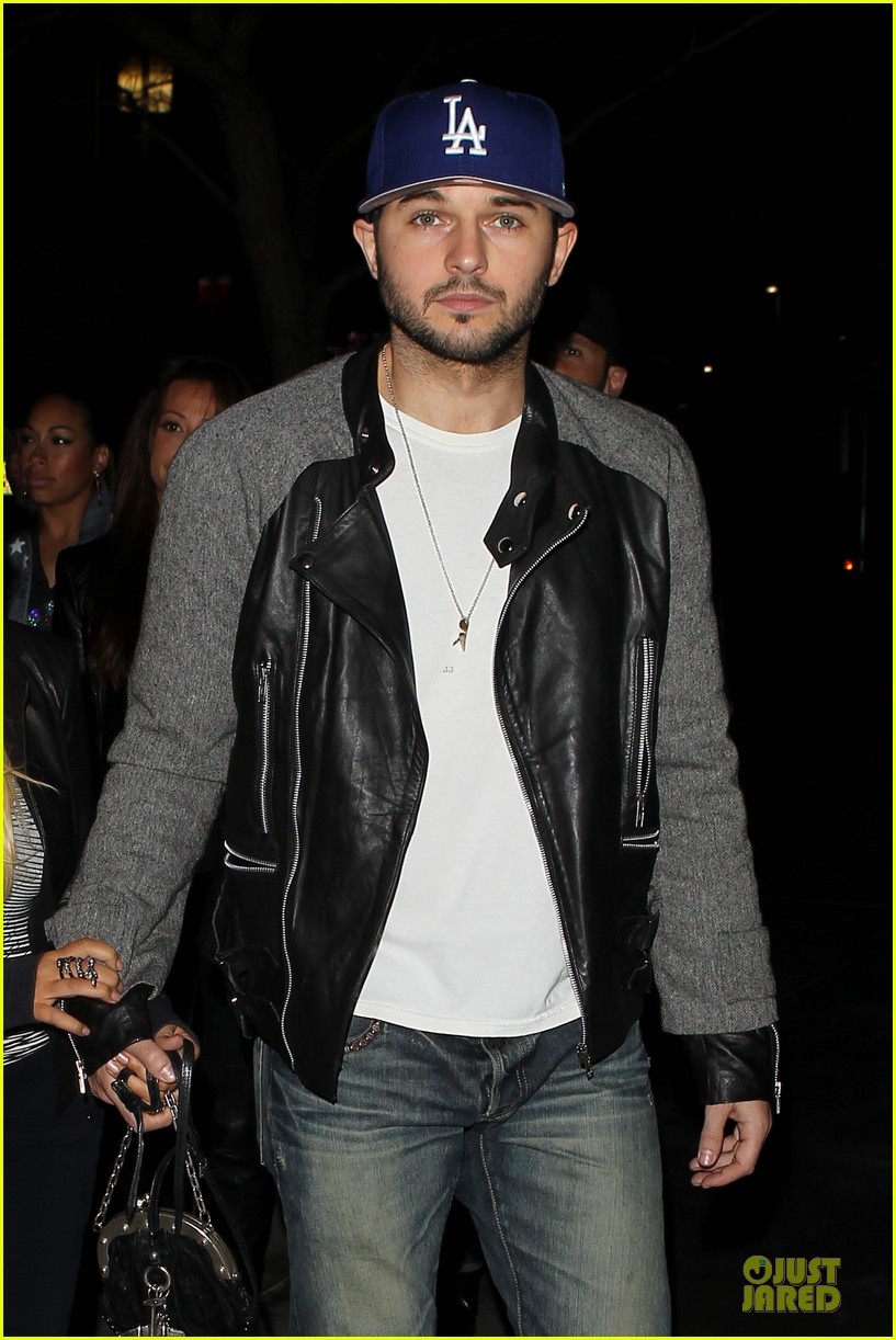 Christina Aguilera & Matthew Rutler: Rihanna Concert Date!: Photo ...